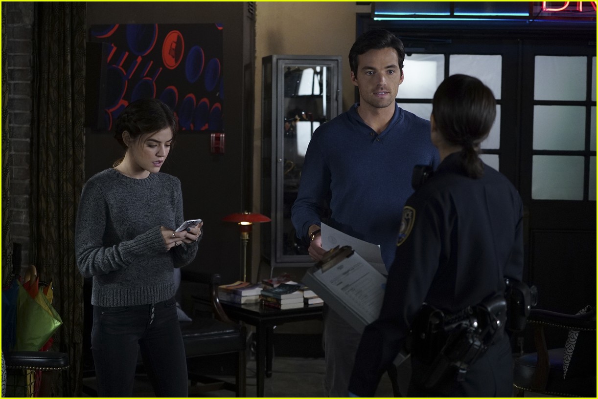 Emison Share a Cute Kiss Before Things Get Crazy on Tonight's 'Pretty ...