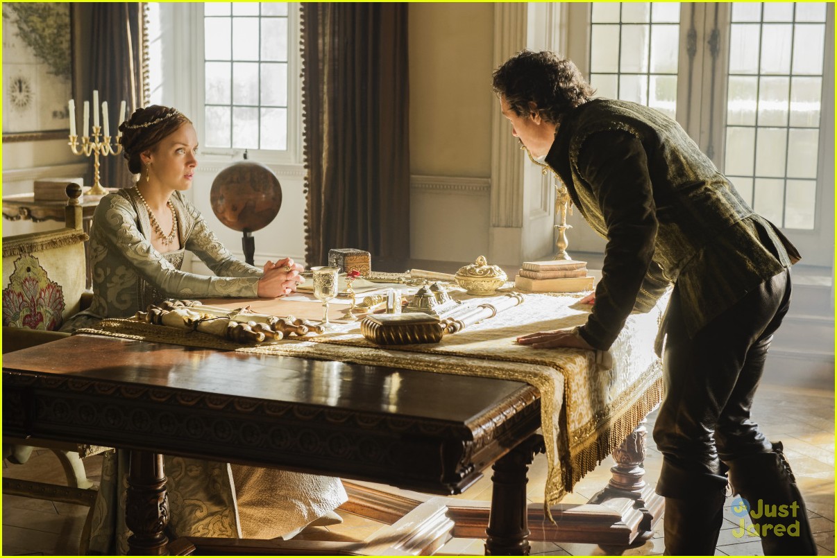 Mary's Life Will Forever Be Changed In Tonight's New 'Reign' | Photo ...