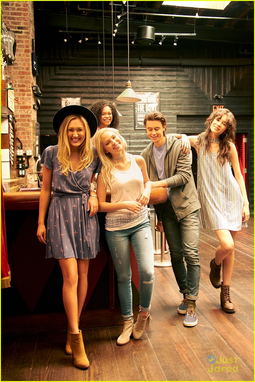 Nash Grier & Jordyn Jones Front Mudd's New Fall Fashion Campaign with ...