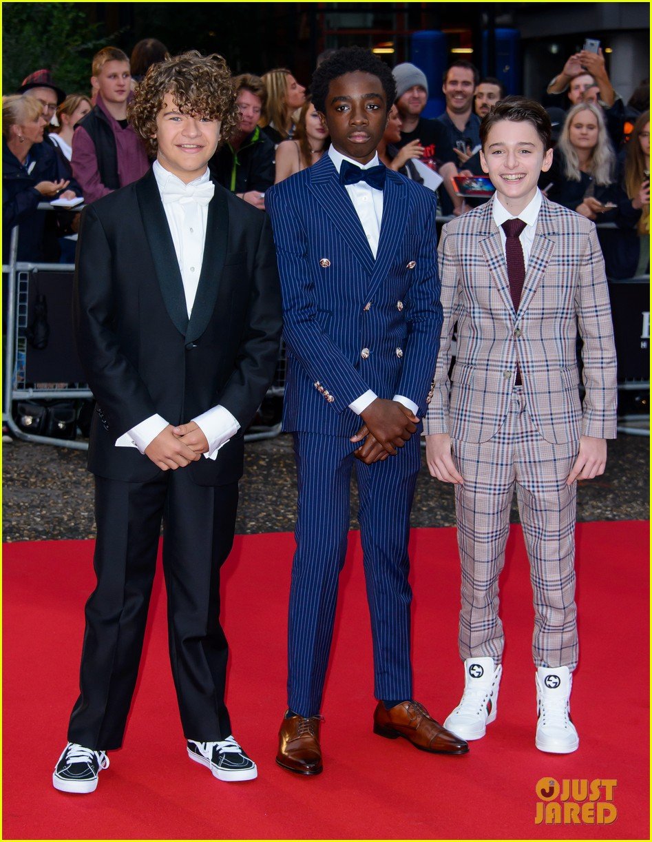 The 'Stranger Things' Guys Suit Up for the GQ Men of the Year Awards ...