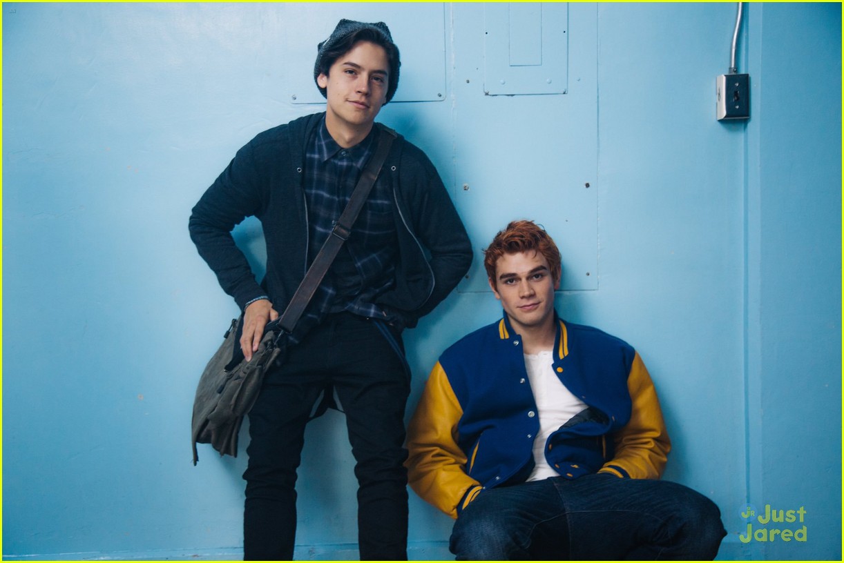 Cole Sprouse Likes How Jughead & Archie's Relationship Is Portrayed on ...