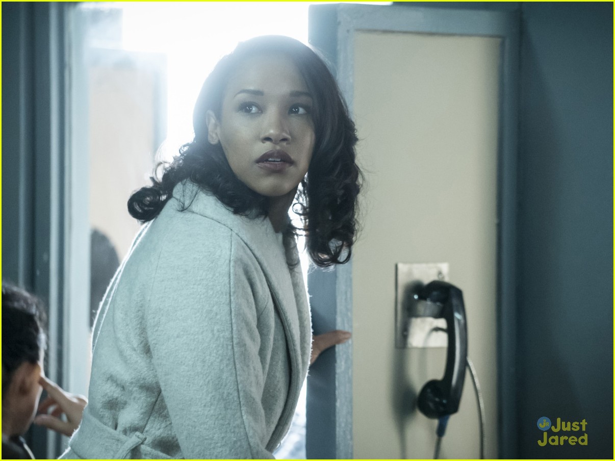 Barry Allen Tries To Break Out of Prison on Tonight's 'The Flash ...