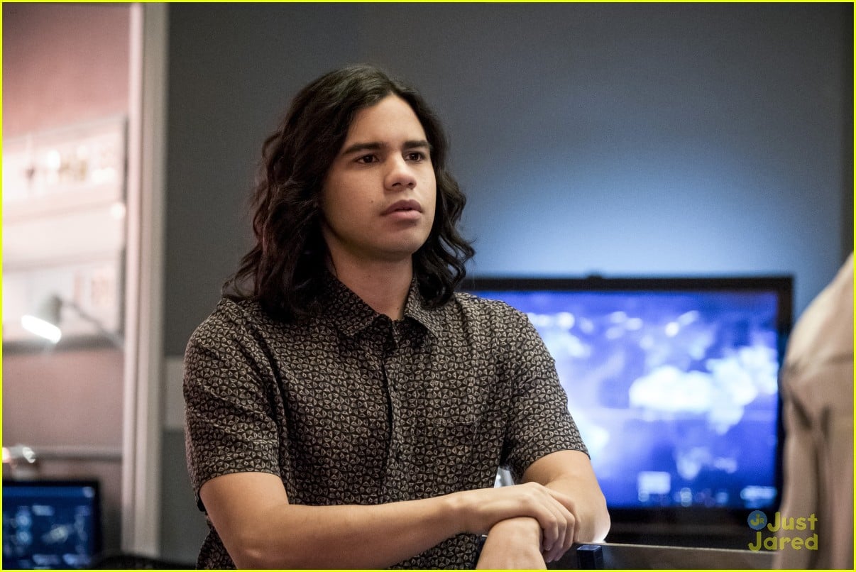 Barry Allen Tries To Break Out of Prison on Tonight's 'The Flash ...