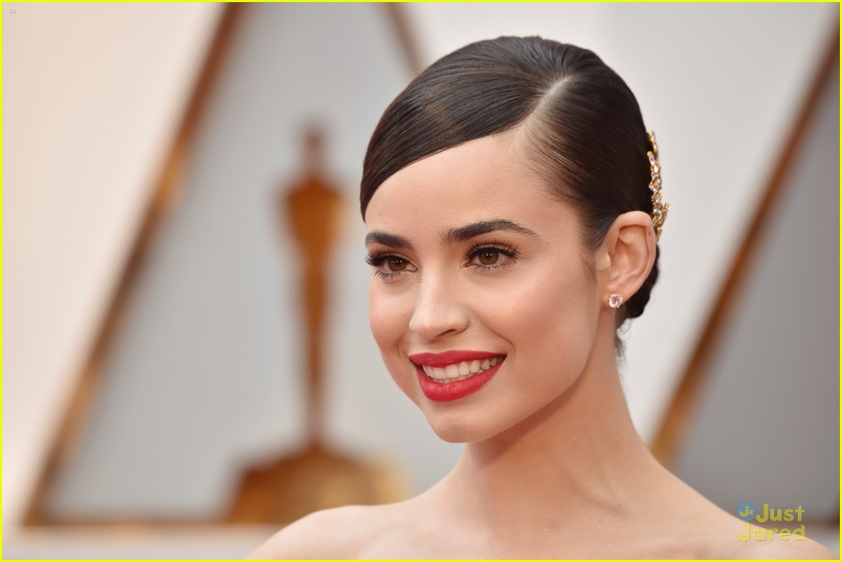 Sofia Carson Will Return To Oscars as All Access Live Stream Host | Photo 1143177 - Photo ...