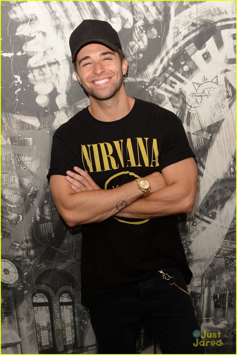 Jake Miller Calls Hometown Tour Stop Show His Favorite Ever | Photo ...