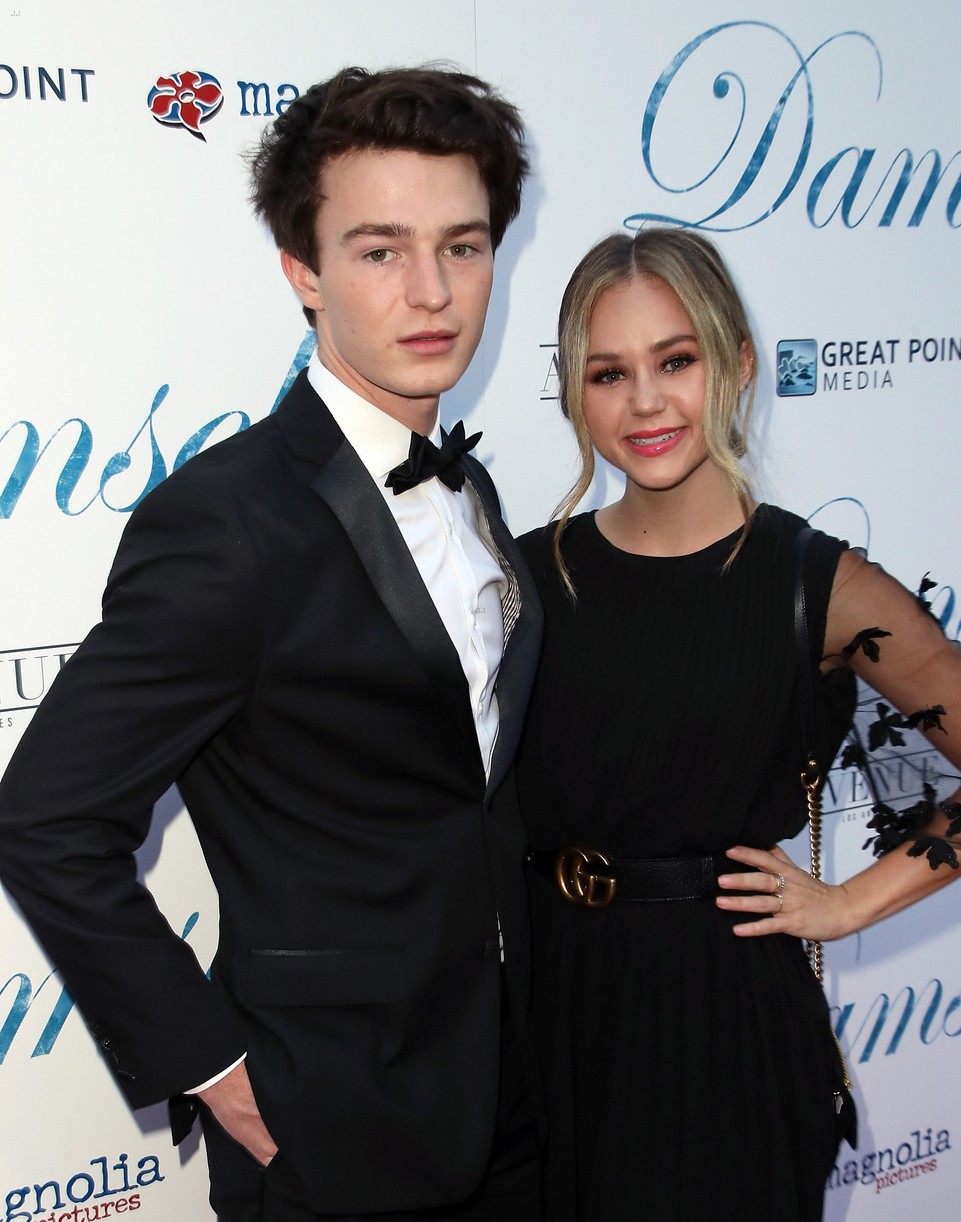 Brec Bassinger And Dylan Summerall Make It A Date Night At Damsel