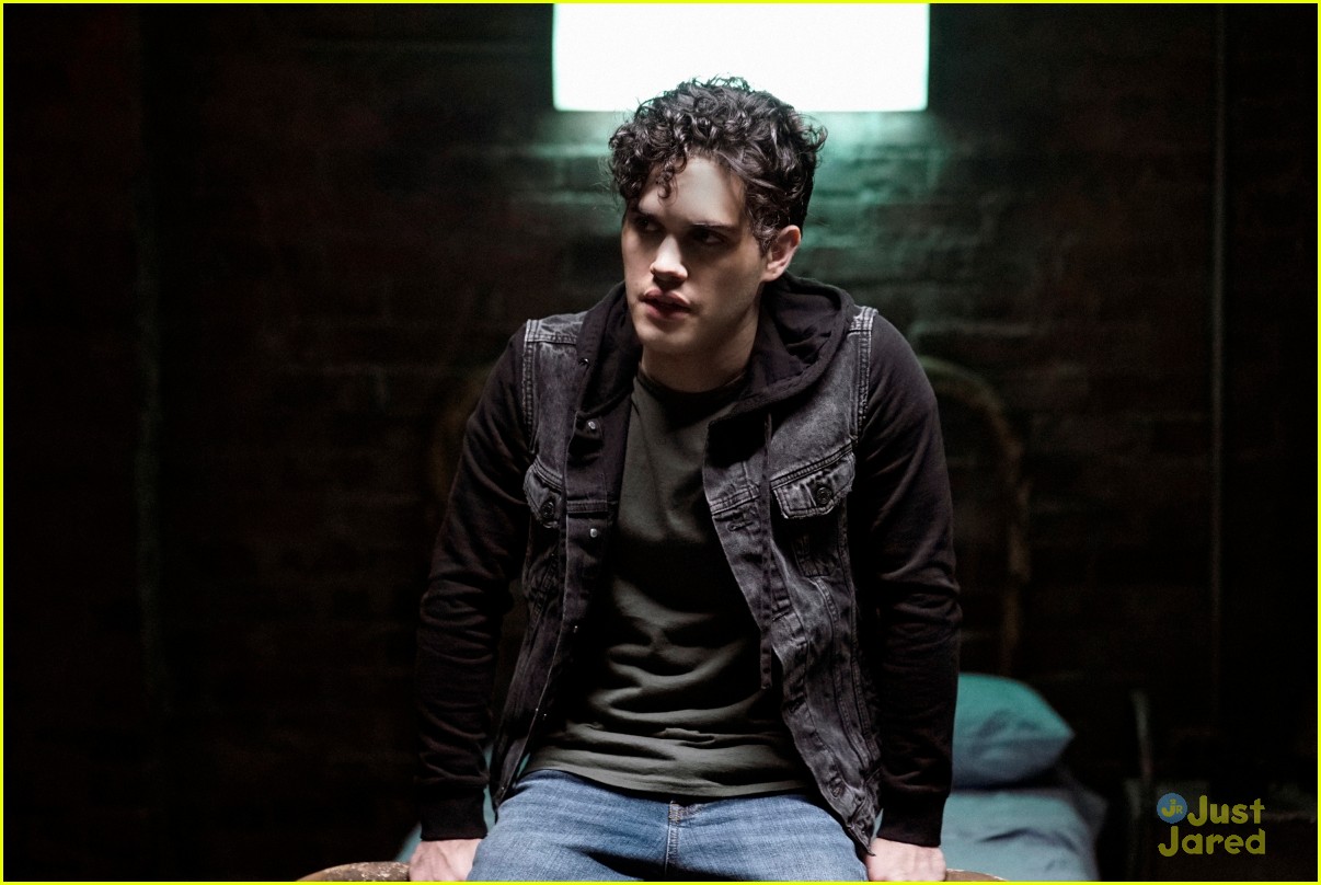 'Legeacies' Debuts First Pics From Series & Sneak Peek Promo! | Photo ...