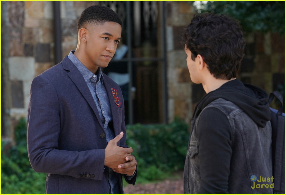 'Legeacies' Debuts First Pics From Series & Sneak Peek Promo! | Photo ...