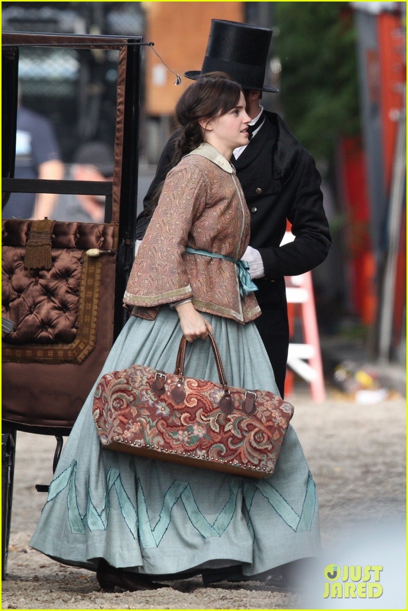 Emma Watson Dons Her Costume on 'Little Women' Set | Photo 1191400 ...