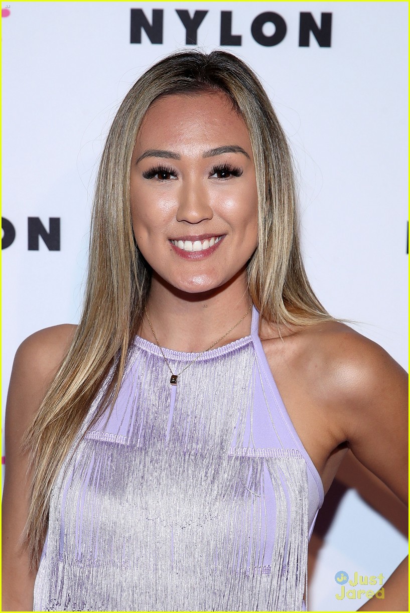 LaurDIY Recreates Ariana Grande's 'God Is A Woman' Cover Art - Watch ...