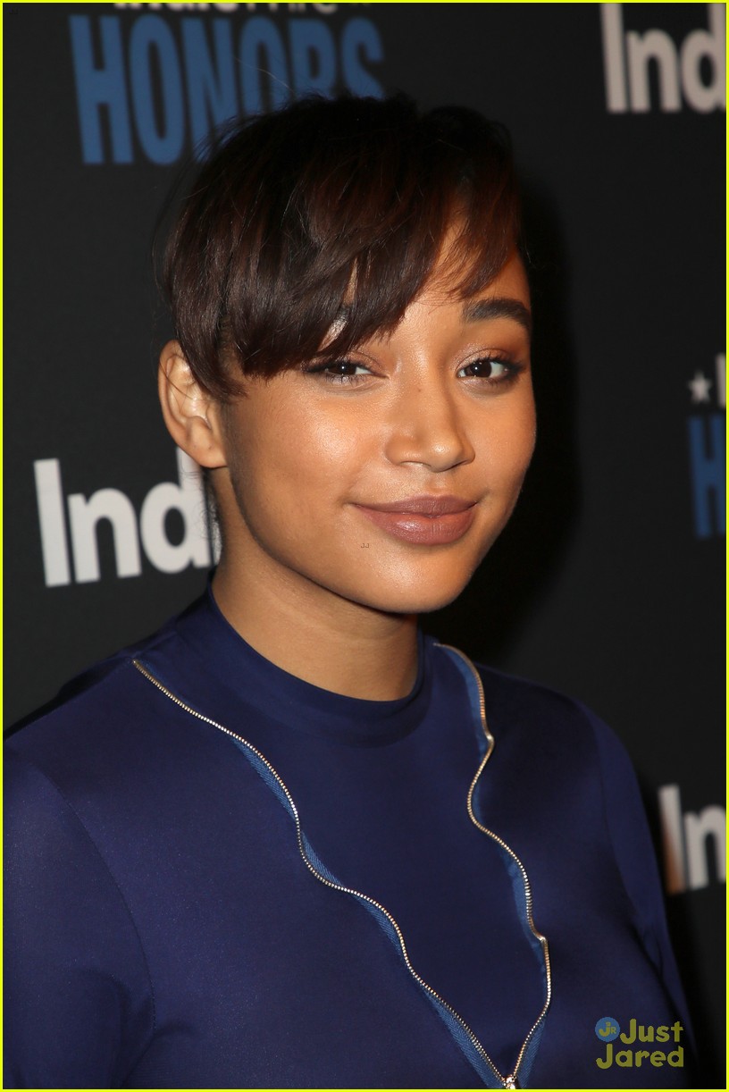 Amandla Stenberg Honored With Breakthrough Performance Award at ...