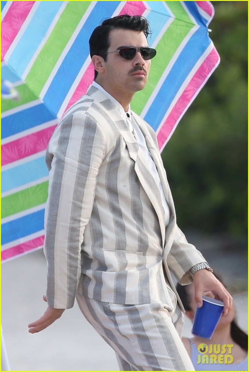 Nick & Kevin Jonas Film Their Music Video at the Beach! | Photo 1224658 ...