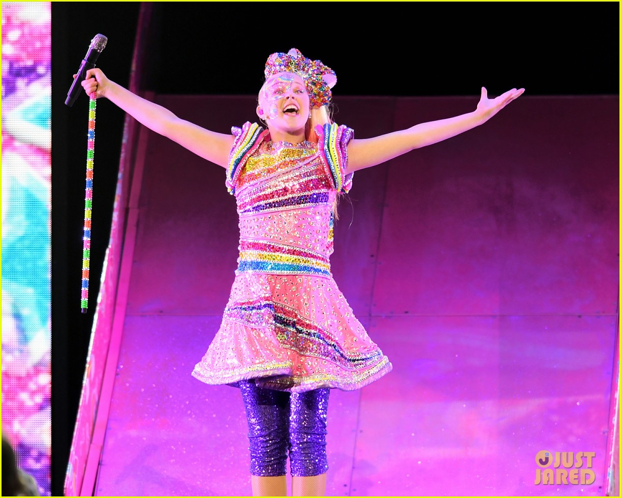 JoJo Siwa Brings Her DREAM Tour to Florida - See the Epic Photos ...