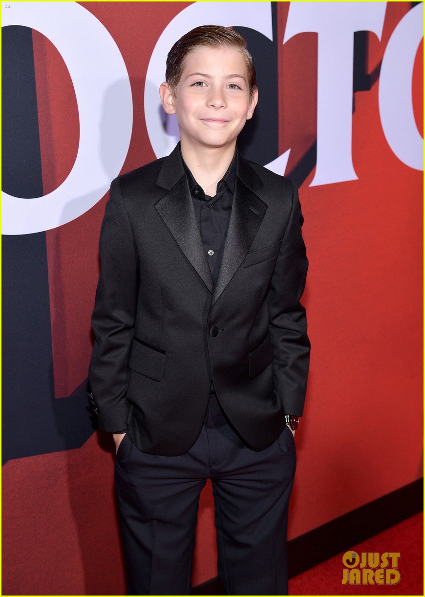 Emily Alyn Lind & Jacob Tremblay Step Out For 'Doctor Sleep' Premiere ...