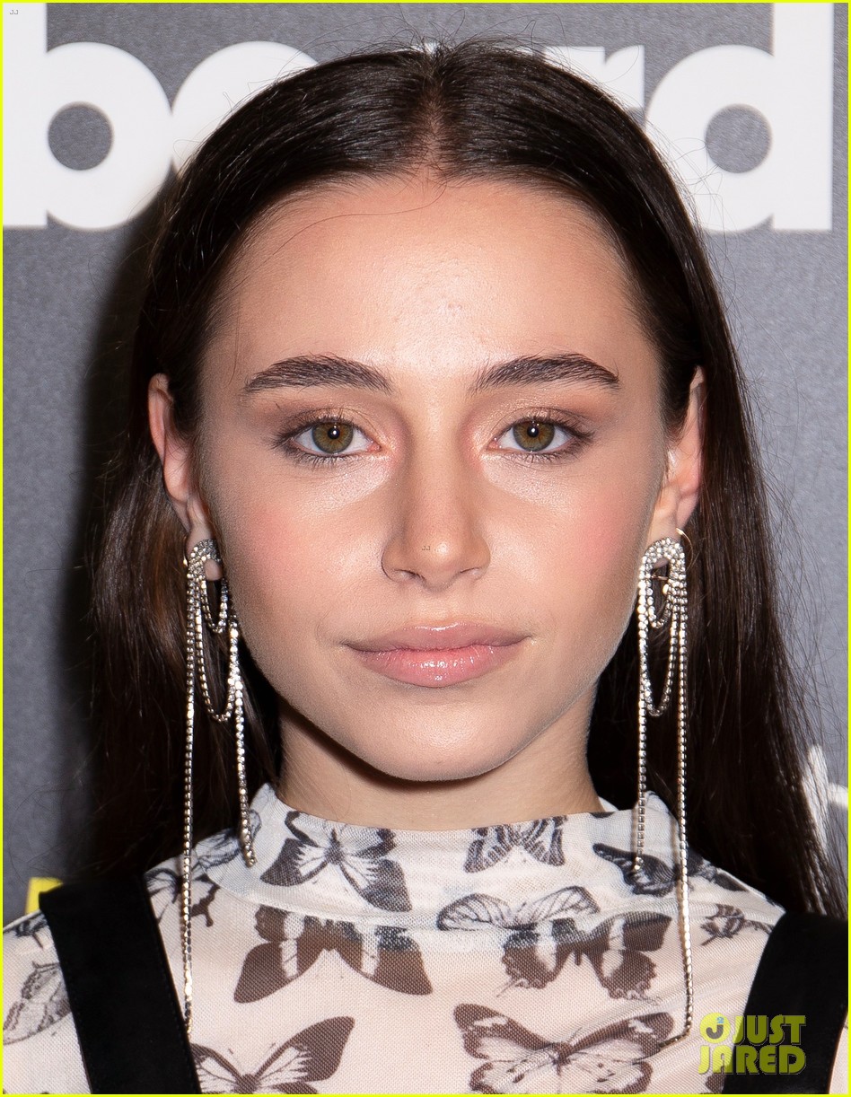 Sky Katz Rocks Butterfly Top & Black Overalls at Billboard Hip Hop ...