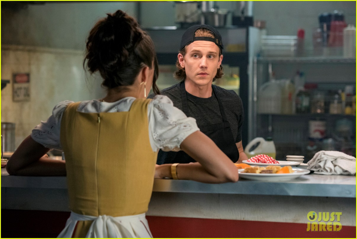 Nancy Confronts Nick About Secrets In An All New 'Nancy Drew' | Photo ...