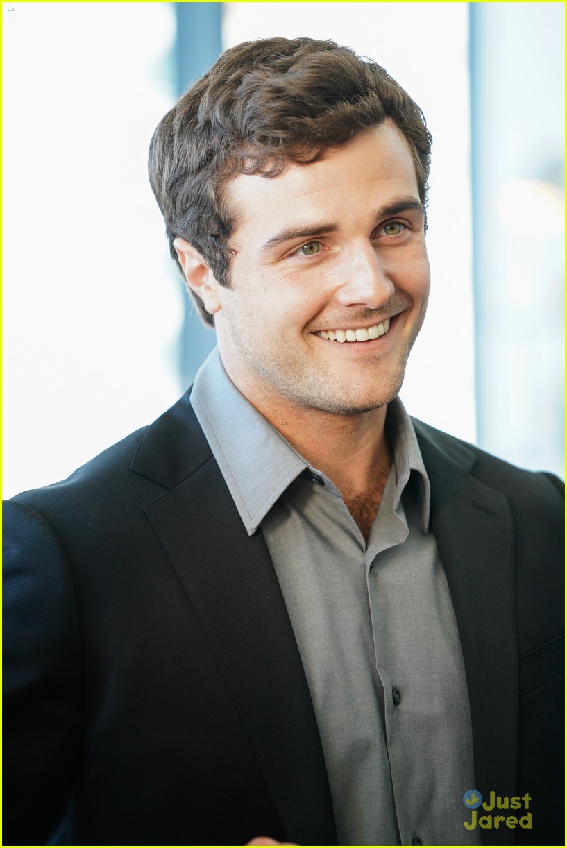 Callie & Jamie Enjoy Some Holiday Festivities With Family in First Pics ...