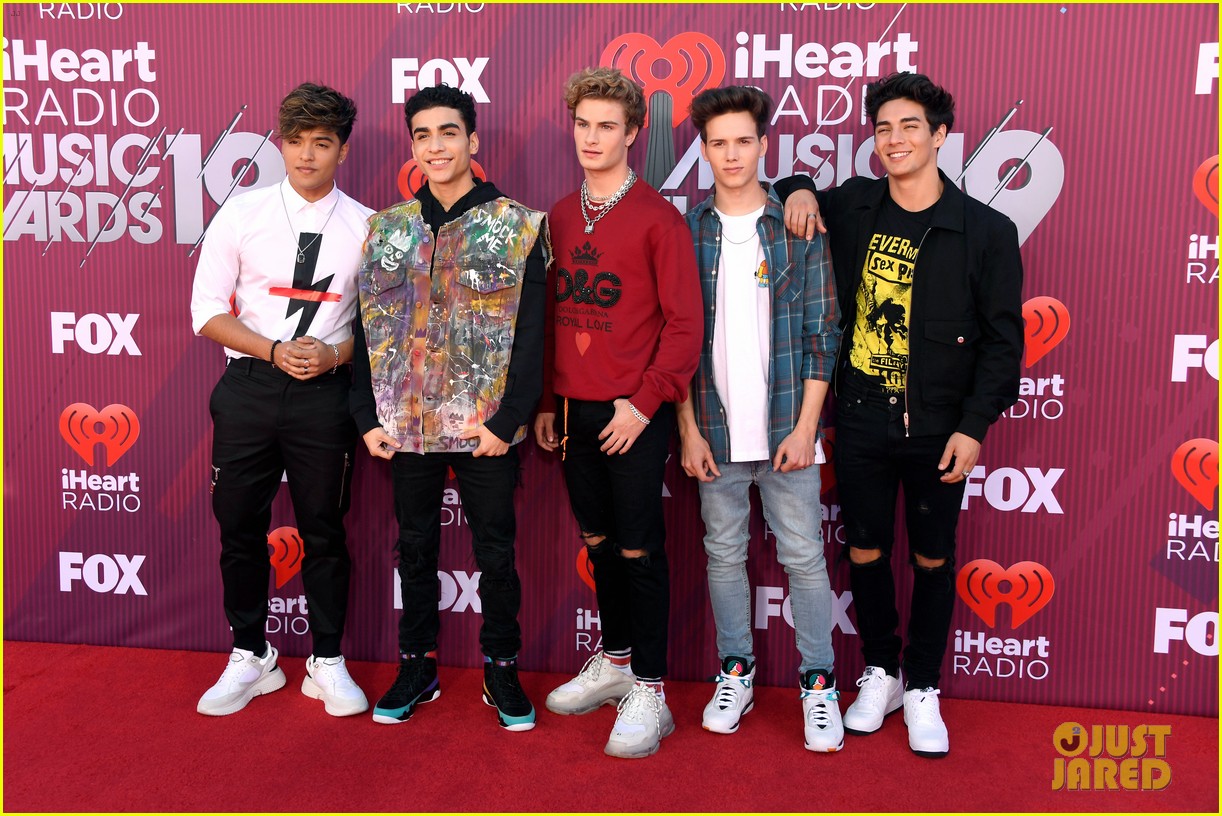 In Real Life Splits Up After 2.5 Years Together | Photo 1283994 - Photo ...