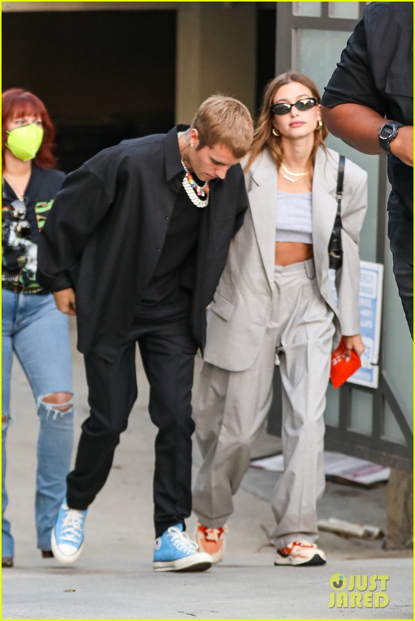 Justin & Hailey Bieber Match in Monochrome Outfits at Church Service ...