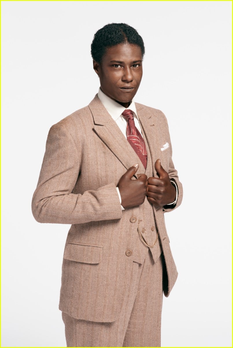 The CW Debuts New '4400' Trailer & First Look Cast Photos - Watch Now ...