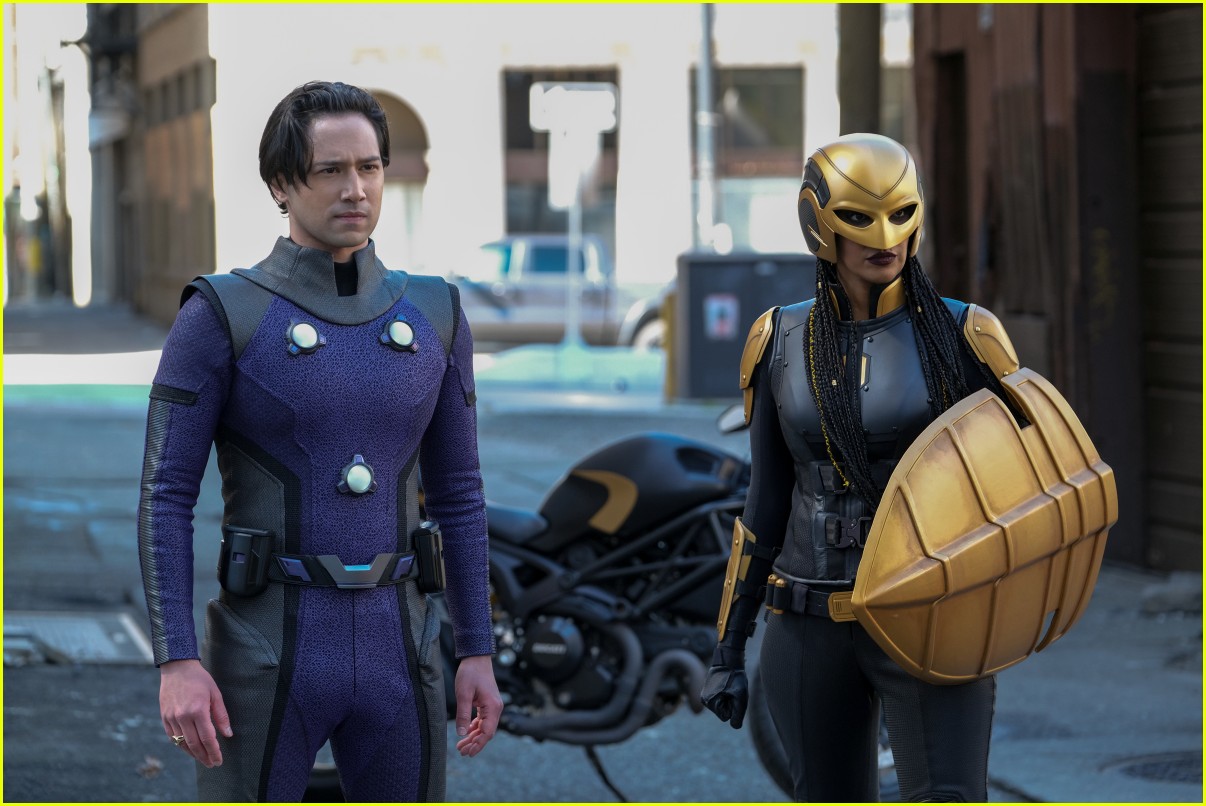 Azie Tesfai Becomes Guardian On 'Supergirl' Tonight, Makes Arrowverse ...