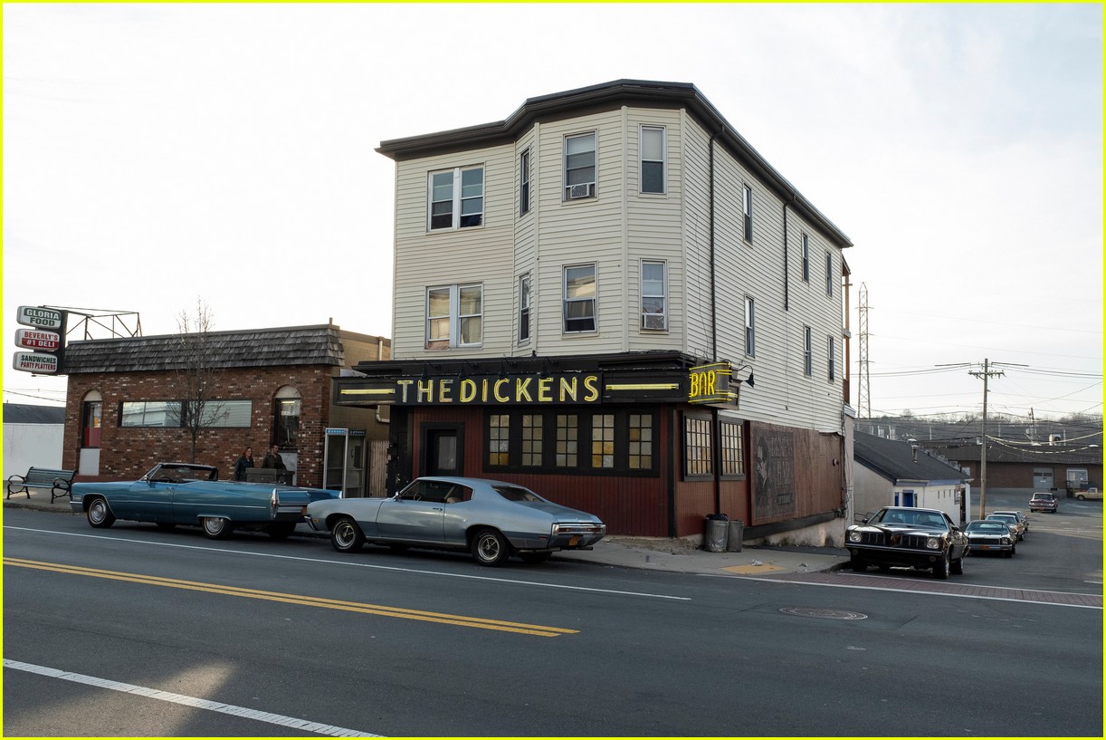 Daniel Ranieri & Tye Sheridan Star as JR Moehringer In 'The Tender Bar ...