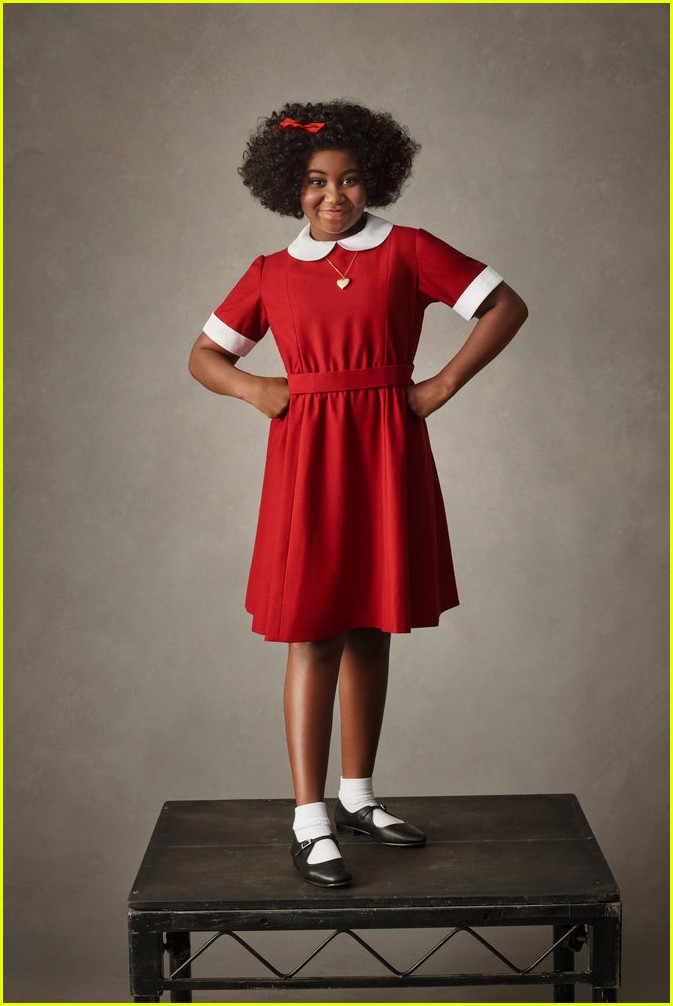 First Look Cast Photos at NBC's Upcoming 'Annie Live!' | Photo 1331432 ...