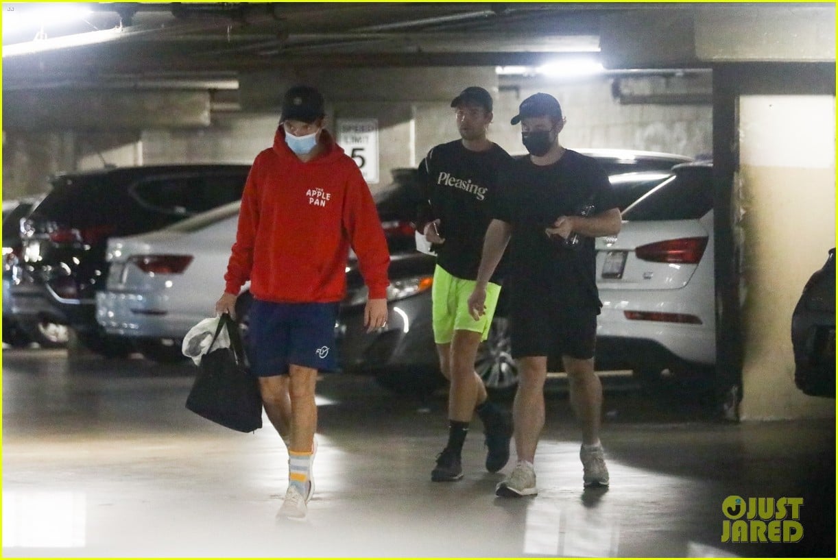 Harry Styles Gets in a Workout During a Break From His Tour (Photos ...