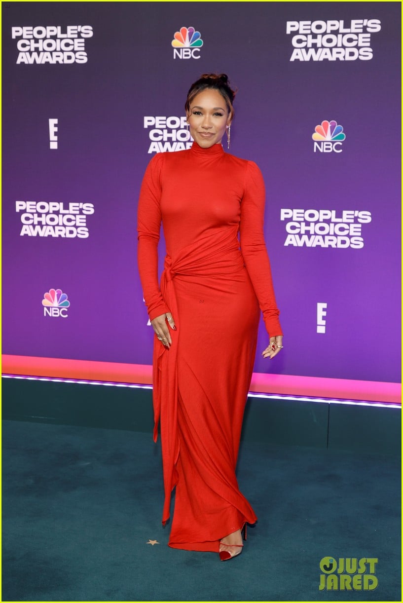 Candice Patton Represents 'The Flash' at People's Choice Awards 2021 ...