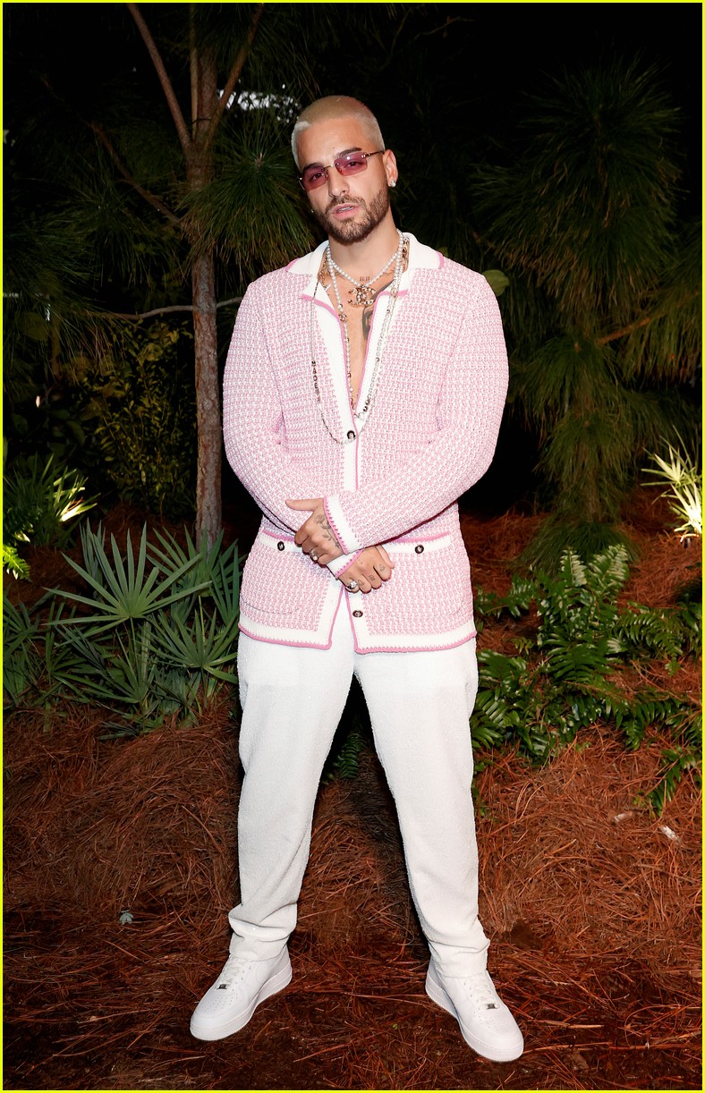 Joe Jonas, Whitney Peak, & More Celebrate Chanel's New Art Installation ...