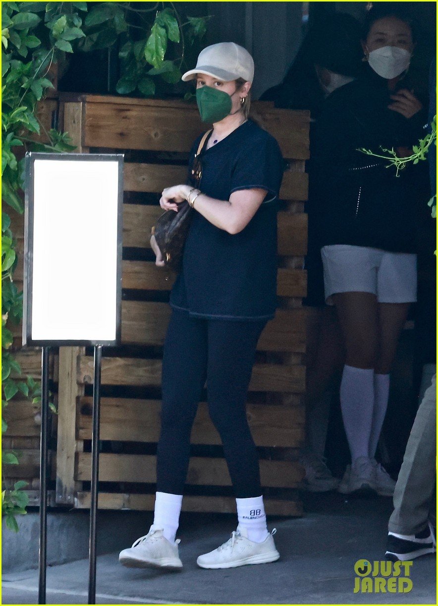 Ashley Tisdale Brings Austin Butler Some Presents During a Day Out in ...