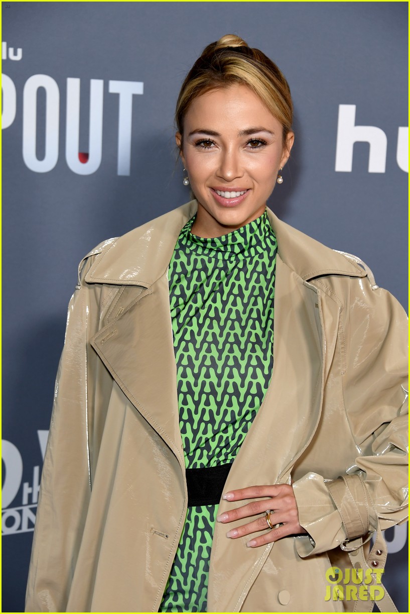 Dylan Minnette, Gavin Leatherwood & More Attend 'The Dropout' Premiere ...
