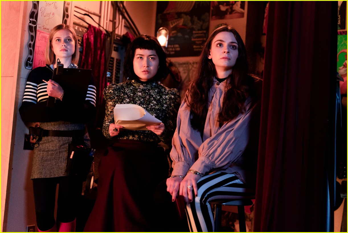 Gaten Matarazzo & Angourie Rice Almost Kiss In 'Honor Society' Trailer ...