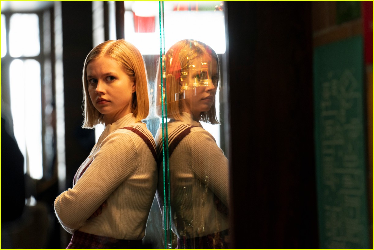 Gaten Matarazzo & Angourie Rice Almost Kiss In 'Honor Society' Trailer ...