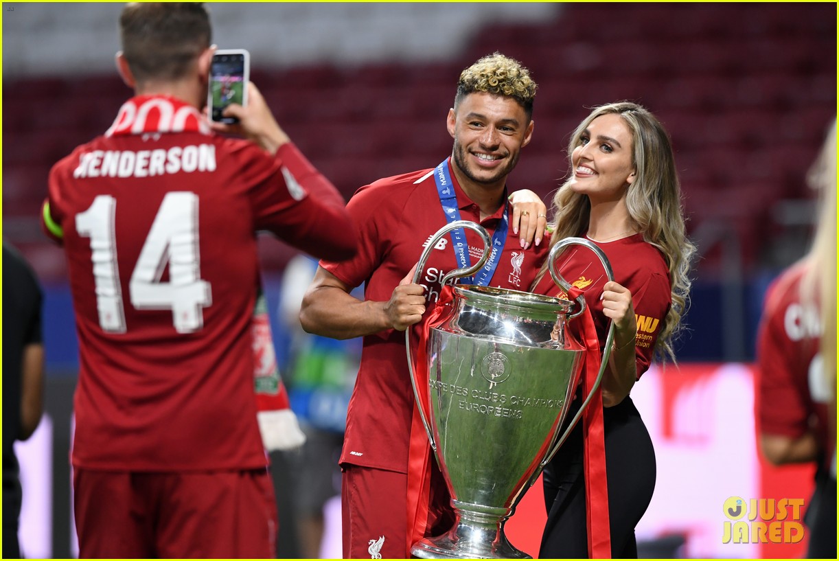 Perrie Edwards & Alex Oxlade-Chamberlain are Engaged! | Photo 1350193 - Photo Gallery | Just ...