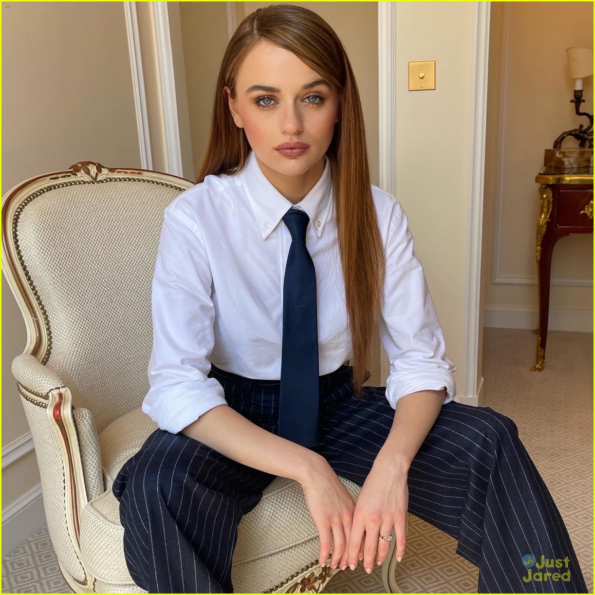 Joey King Suits Up for 'Bullet Train' Press In France | Photo 1352193 ...
