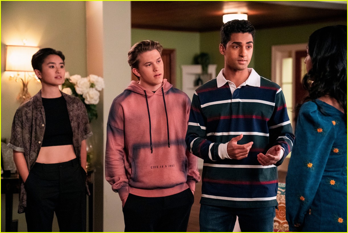 Zombies 3's Terry Hu & Deacon Phillippe Join 'Never Have I Ever' Season ...