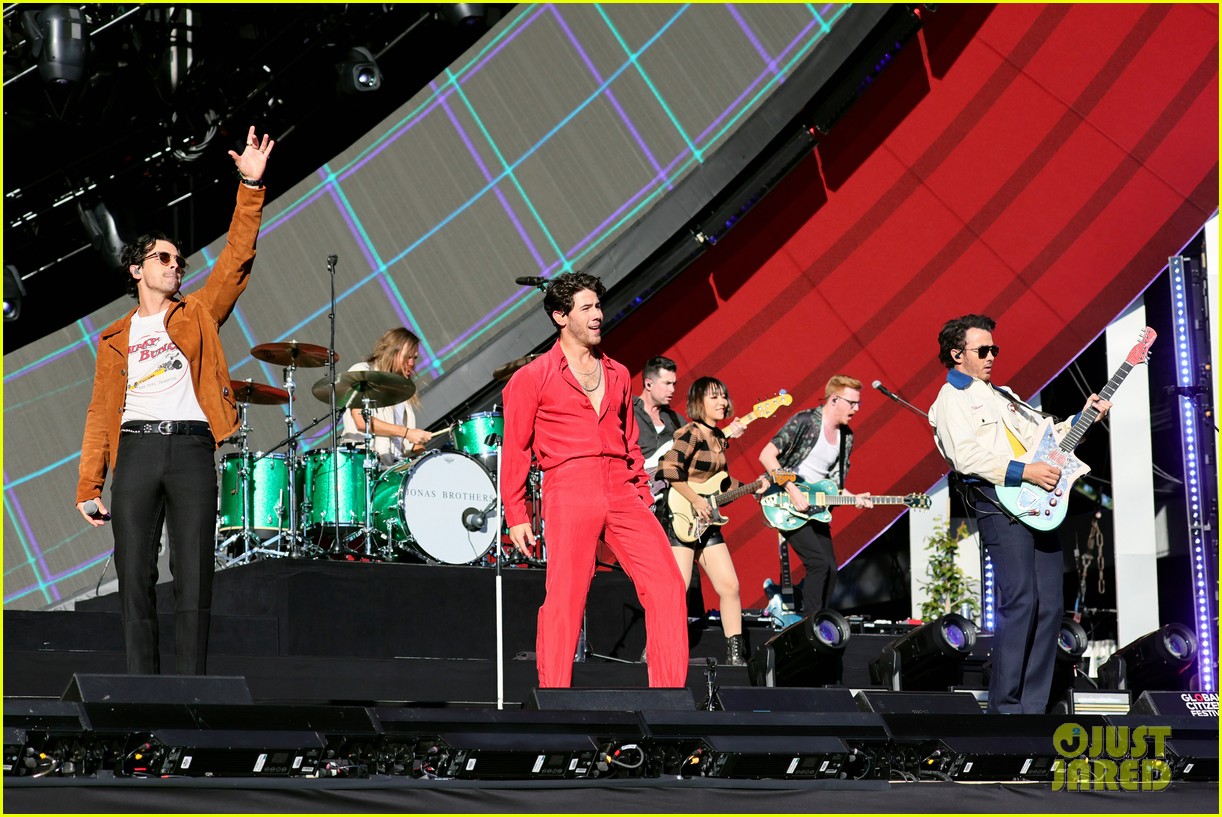 Jonas Brothers Hit the Stage for Performance at Global Citizen Festival ...