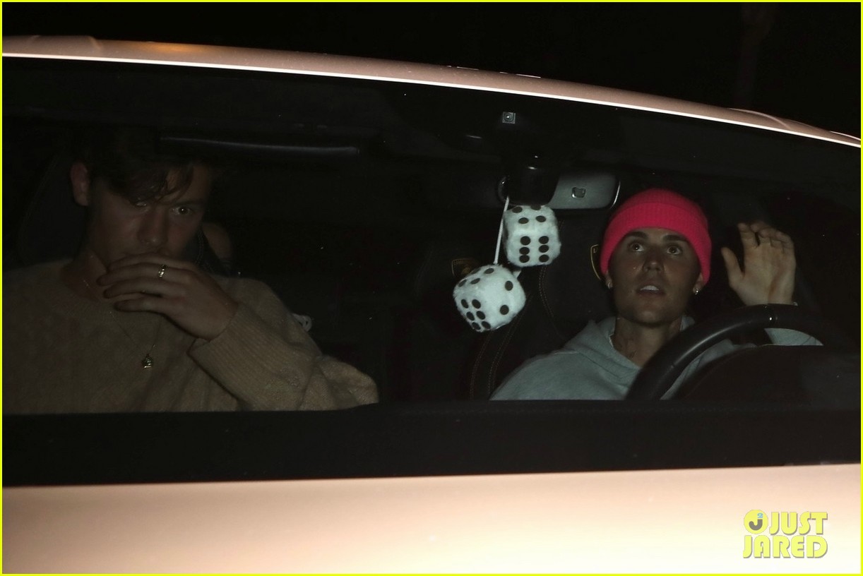 Justin Bieber Bonds with Shawn Mendes at Church After Both Cancelling ...