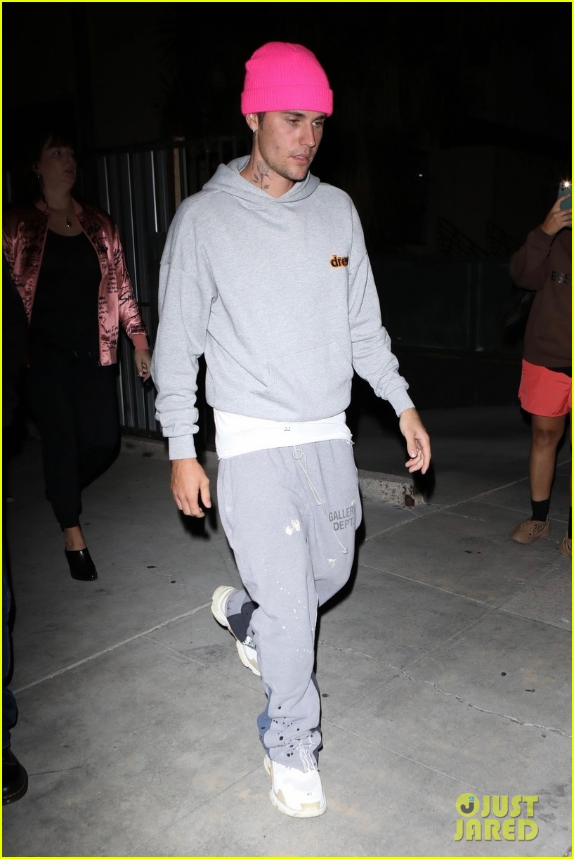 Justin Bieber Bonds with Shawn Mendes at Church After Both Cancelling ...