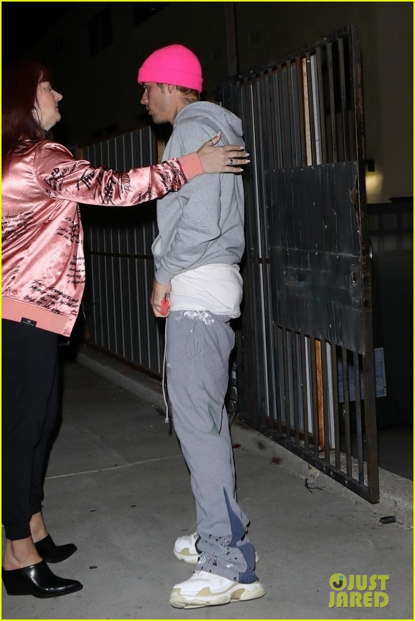 Justin Bieber Bonds with Shawn Mendes at Church After Both Cancelling ...