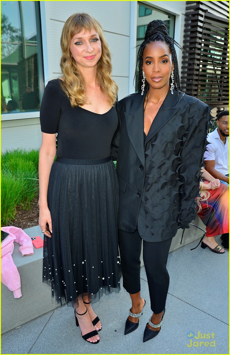 Priah Ferguson & Kelly Rowland Hold Hands at 'The Curse of Bridge ...