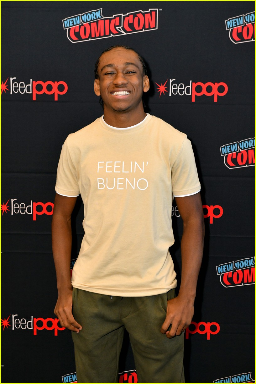 Jacob Bertrand Gives Xolo Maridueña a Lift at New York Comic Con ...