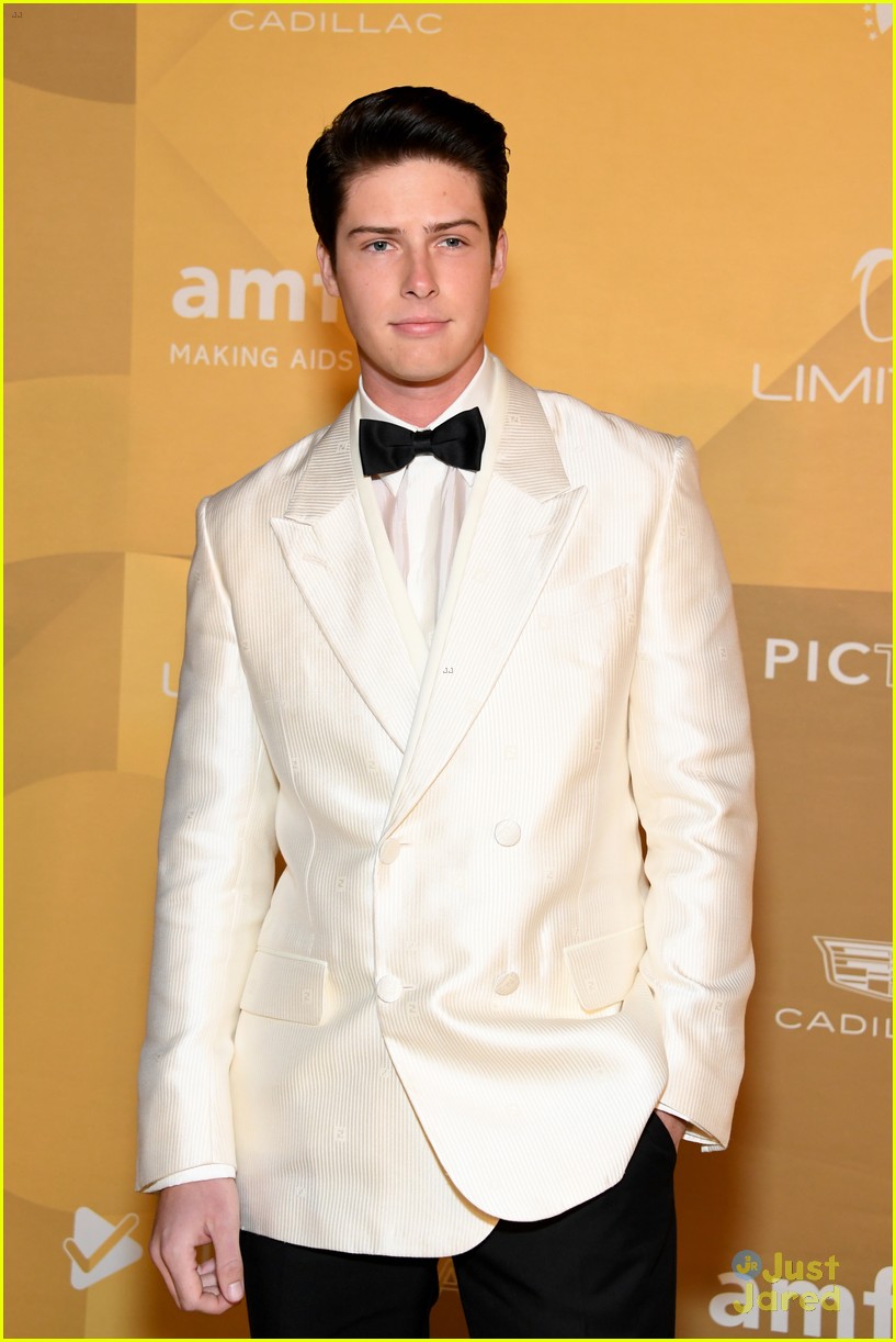 Madison Beer, Alexis Ren & Chris Olsen Go Glam for amfAR Gala Los ...