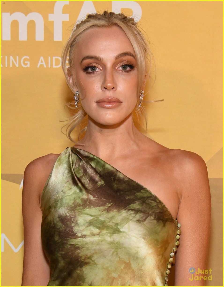 Madison Beer, Alexis Ren & Chris Olsen Go Glam for amfAR Gala Los ...