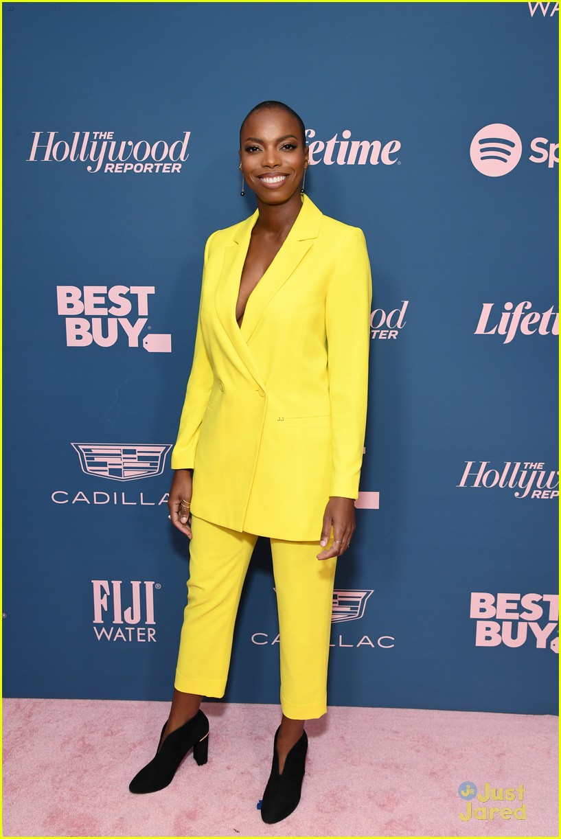 Addison Rae Goes Business Chic for Women In Entertainment Gala | Photo ...