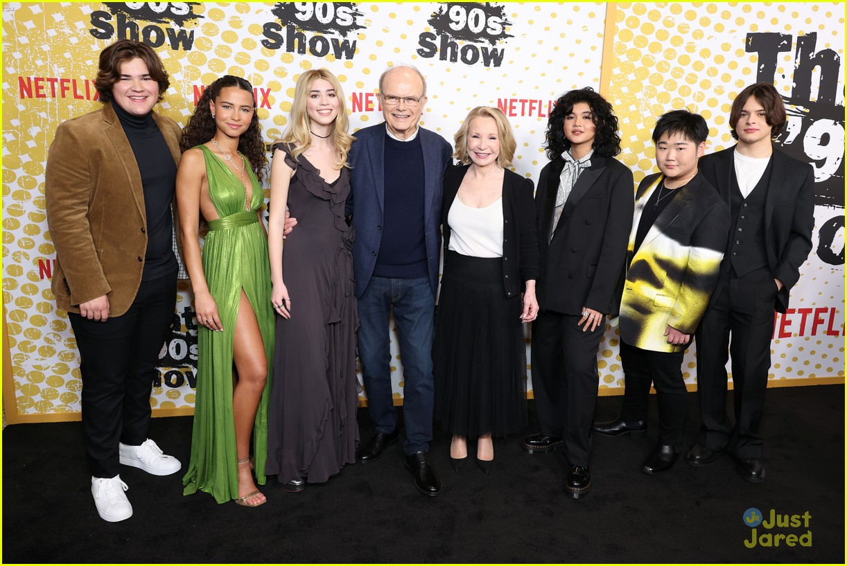 'That '90s Show' Cast Steps Out at Premiere Ahead of Netflix Debut ...