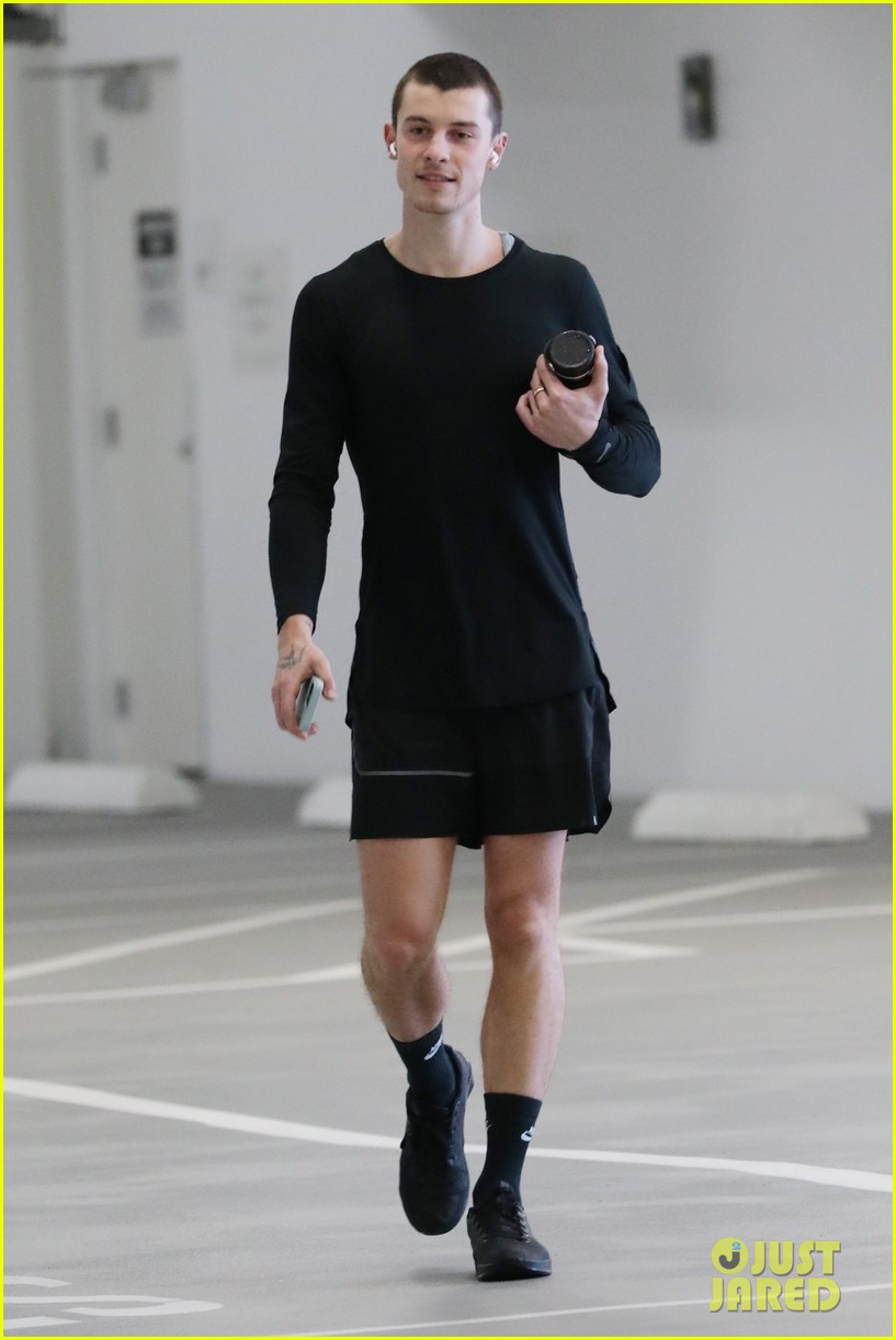 Shawn Mendes Kicks Off the Week With a Workout After Debuting New Look ...