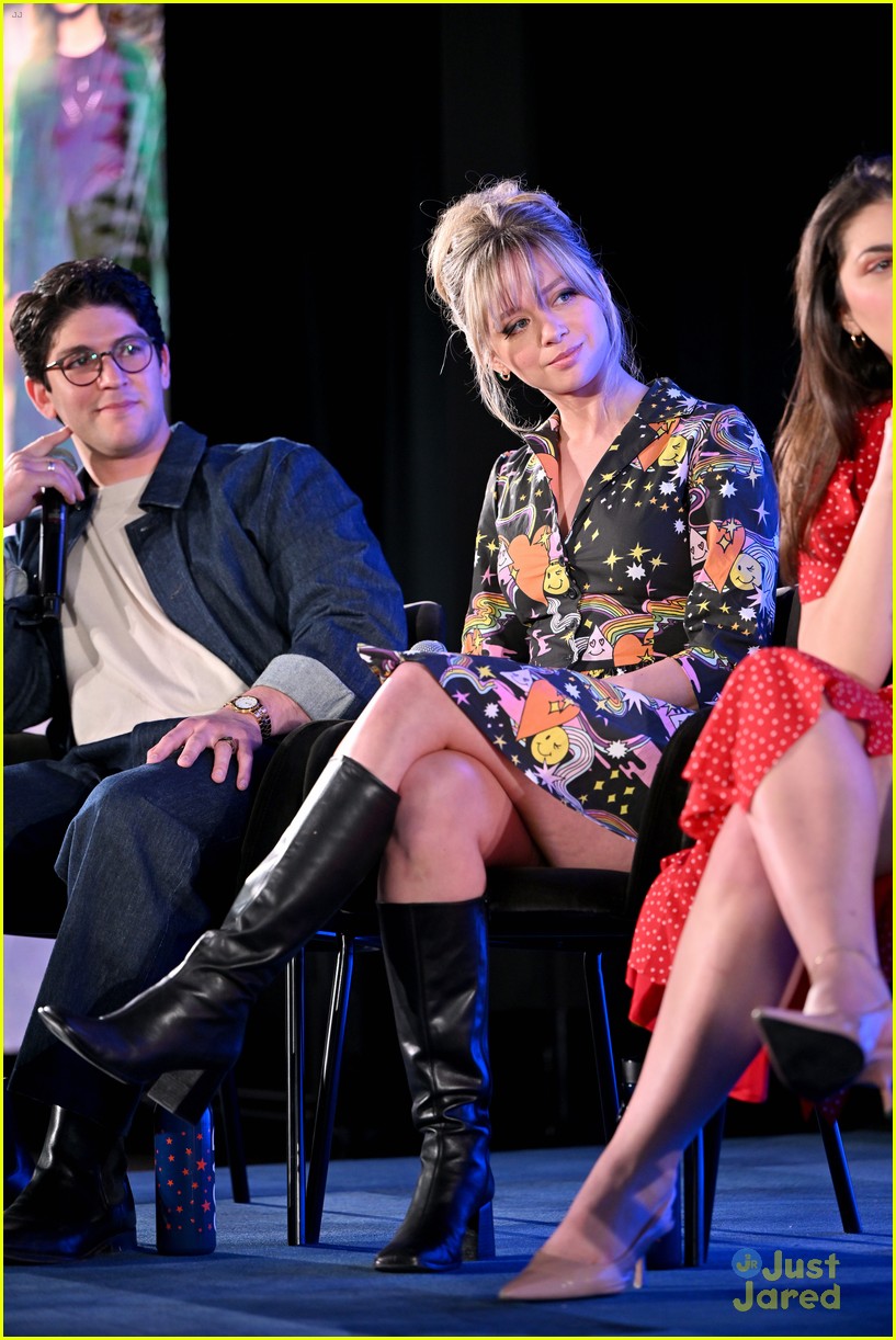 'Gotham Knights' Cast Attend SCAD TVfest After Wrapping Season 1 ...