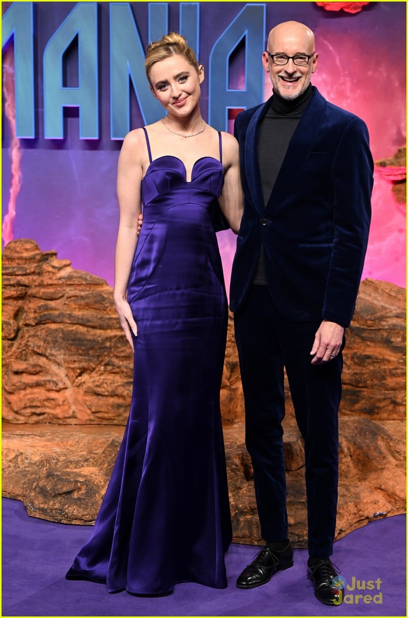 Kathryn Newton Shares Sweet Hug with Jonathan Majors at 'Ant-Man & The ...